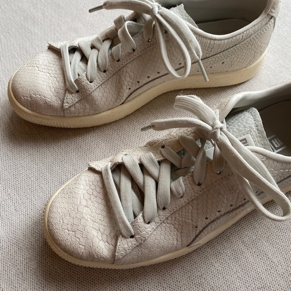 Puma | Shoes | Puma Offwhite Faux Snakeskin Casual Tennis Shoes | Poshmark